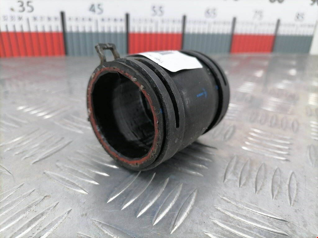 Патрубок интеркулера Volkswagen Passat 5 GP 7L6128628C арт. 2090522