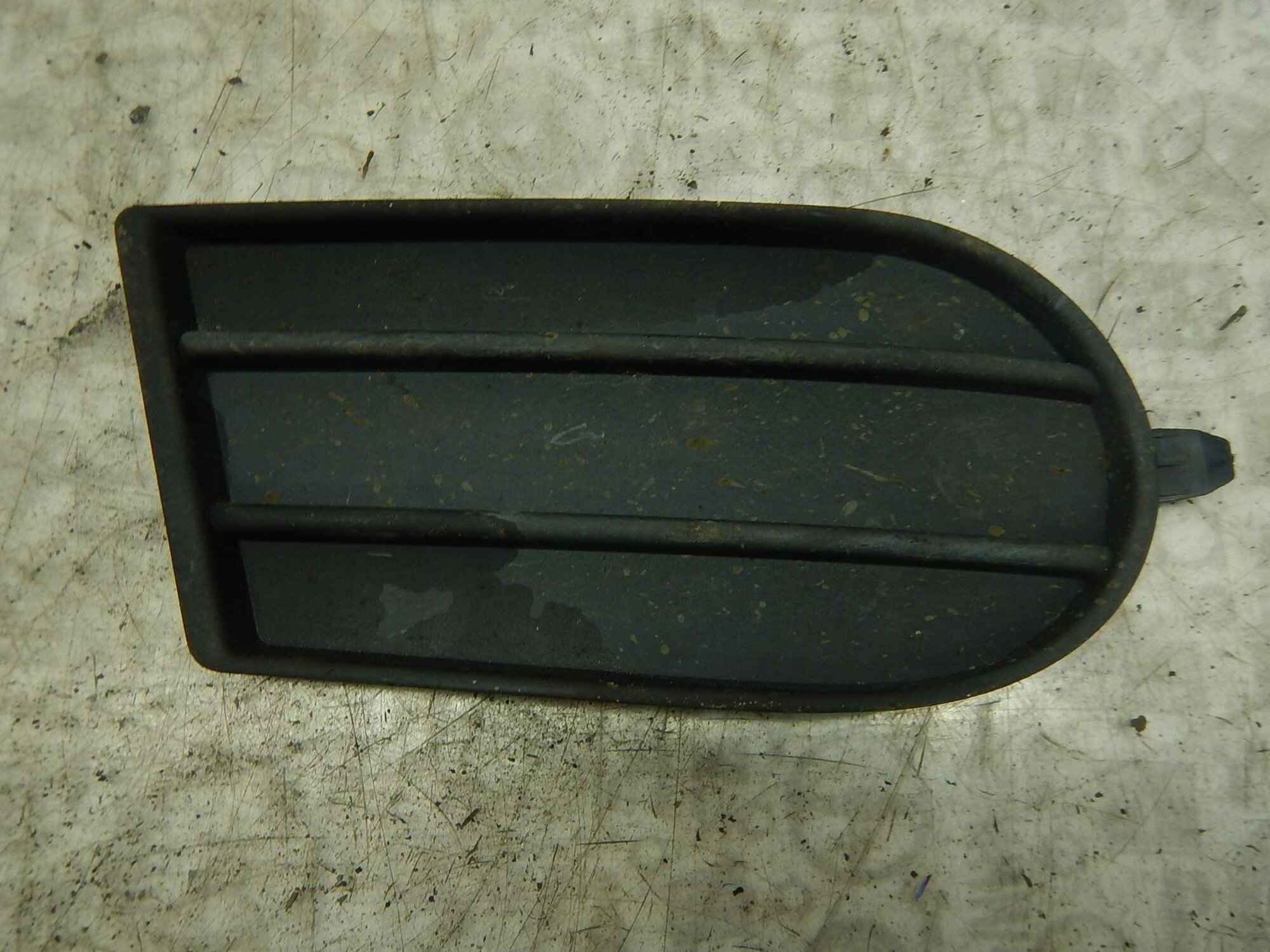 Решетка (заглушка) в бампер правая Suzuki Swift 3 7175163J0 арт. 269580