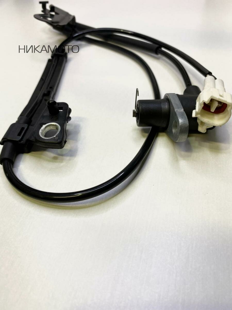 MAGTECHNIC MAG3121 Датчик ABS передний правый TOYOTA COROLLA (2001/03 - 2008/03) TOYOTA AVENSIS (2003/04 - 2008/11) FRO