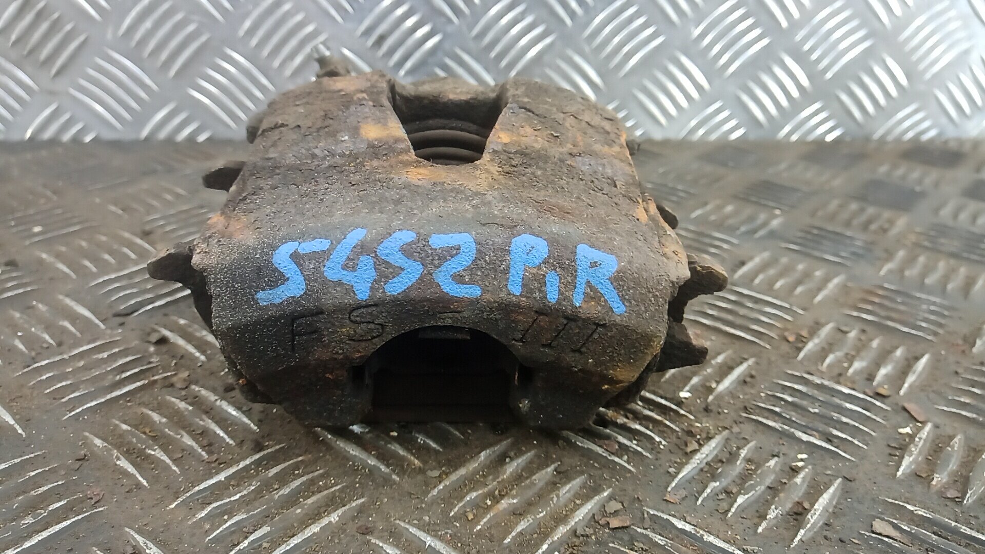 Суппорт тормозной передний правый SKODA FABIA 2, Номер 1K0615124D