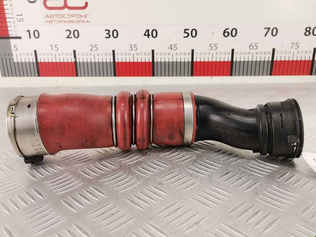 Патрубок интеркулера BMW 5-Series (F07/F10/F11/F18) 13717583728 арт. 1454463
