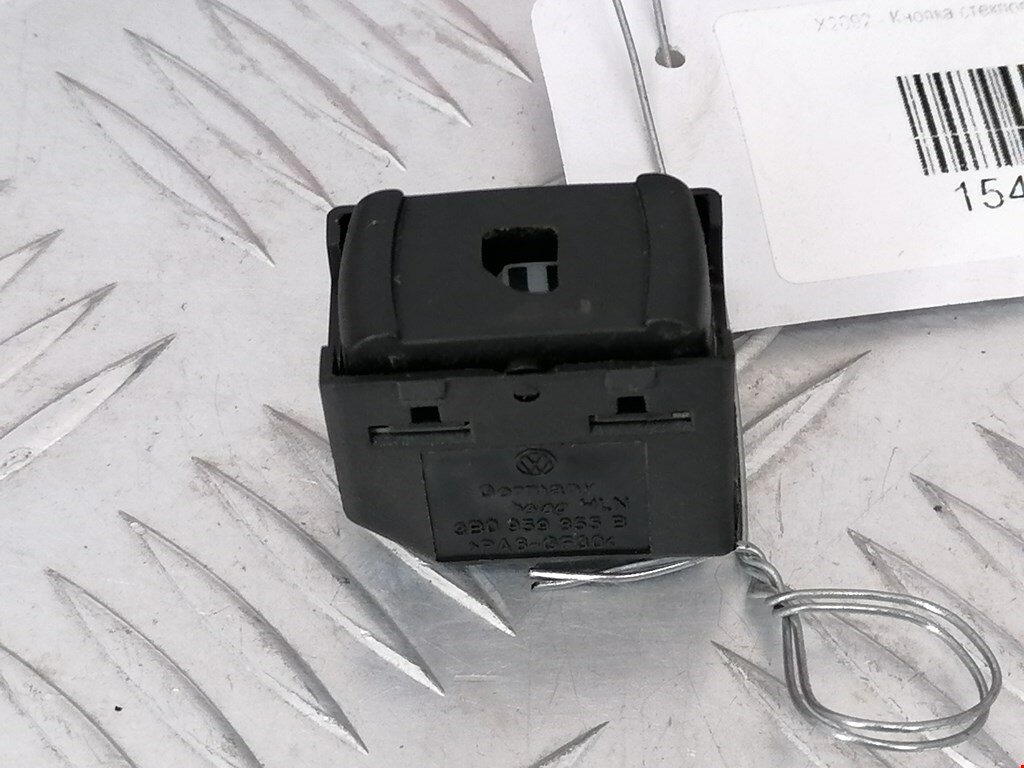 Кнопка стеклоподъемника Volkswagen Golf 4 3B0959855B арт. 1544922