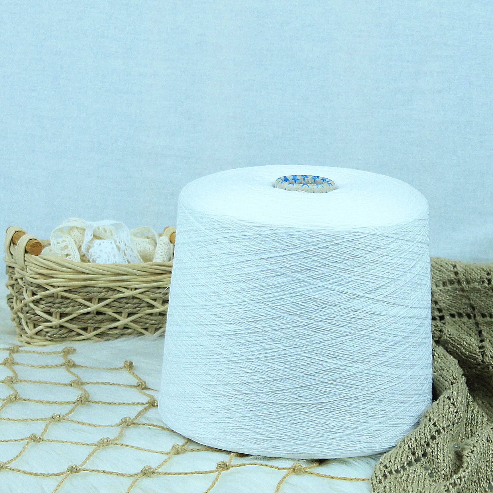 Пряжа для машинного и ручного вязания на бобине, хлопок Турция 20/2 белая
