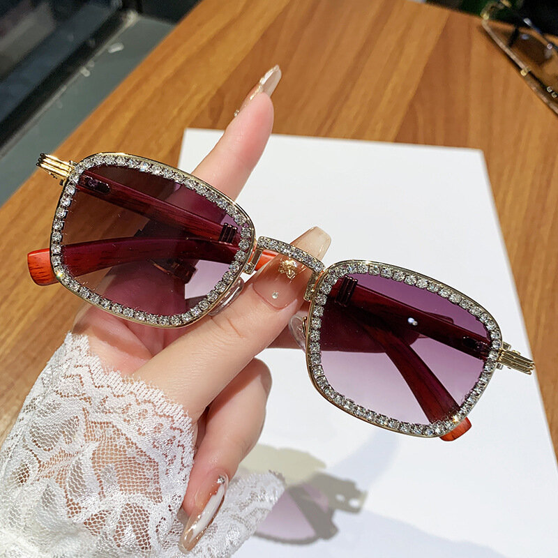 Солнцезащитные очки