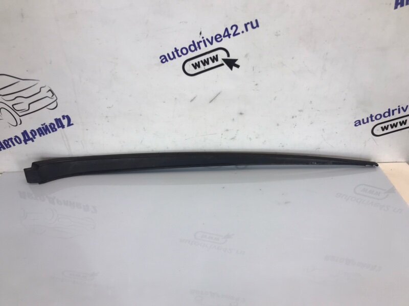 Б/У молдинг лобового стекла Volkswagen Golf Plus 2012 5M1 BSE Прав. 39282 VAG арт. 5M0854328D5AP