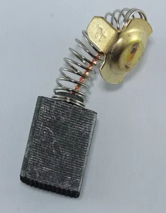 Эл. щетка 7,0х13,0х16,0 пружина, пятак-уши для Hitachi (2 шт.)
