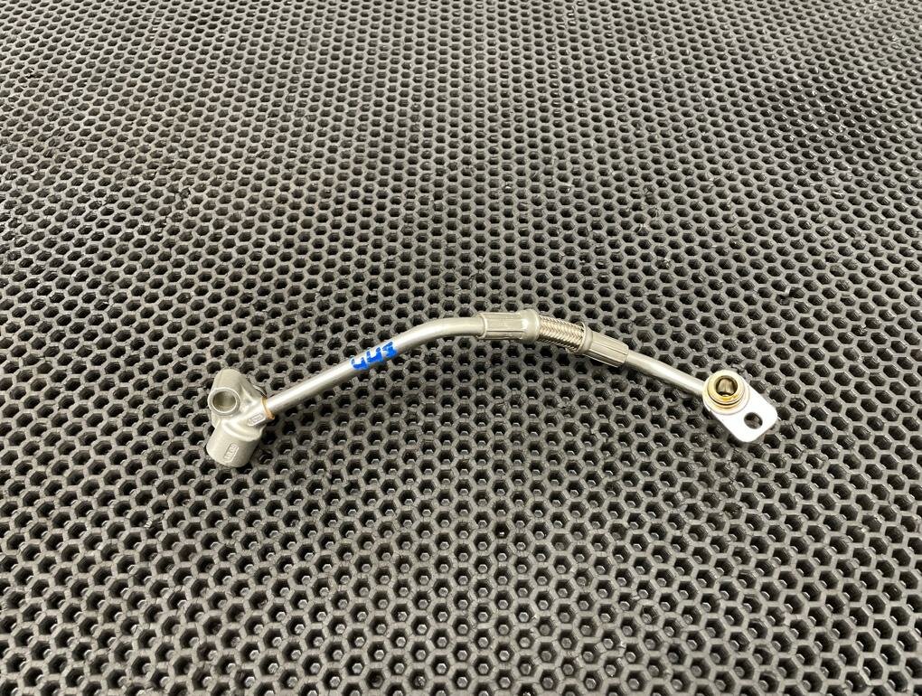 Трубка масляная BMW 7-Series 2010 F01 N54B30A 3.0 OEM 11427562798