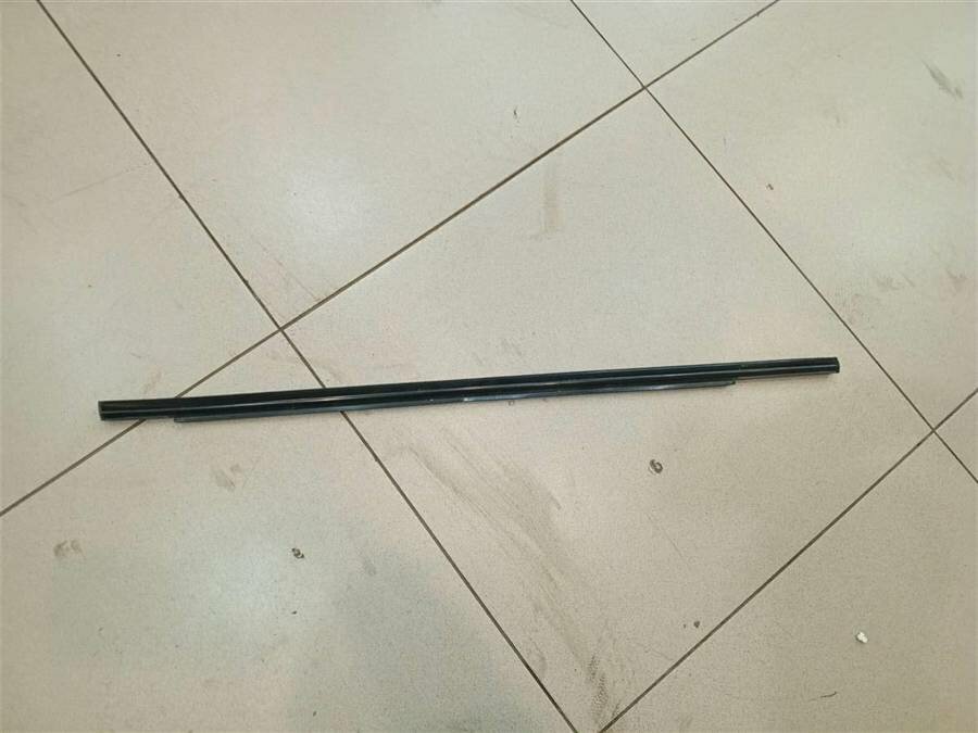 Накладка стекла заднего правого (бархотка) от Chevrolet Lacetti J200 2003-2013