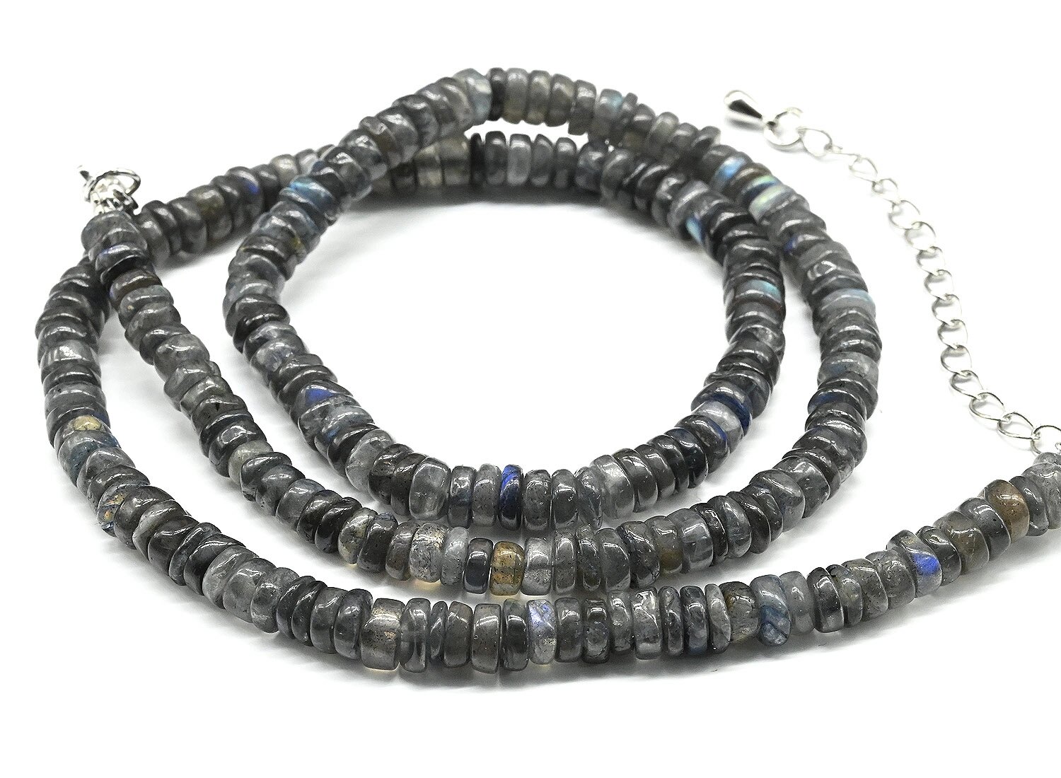 Бусы, лабрадорит