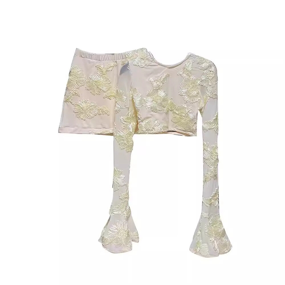 Комплект одежды