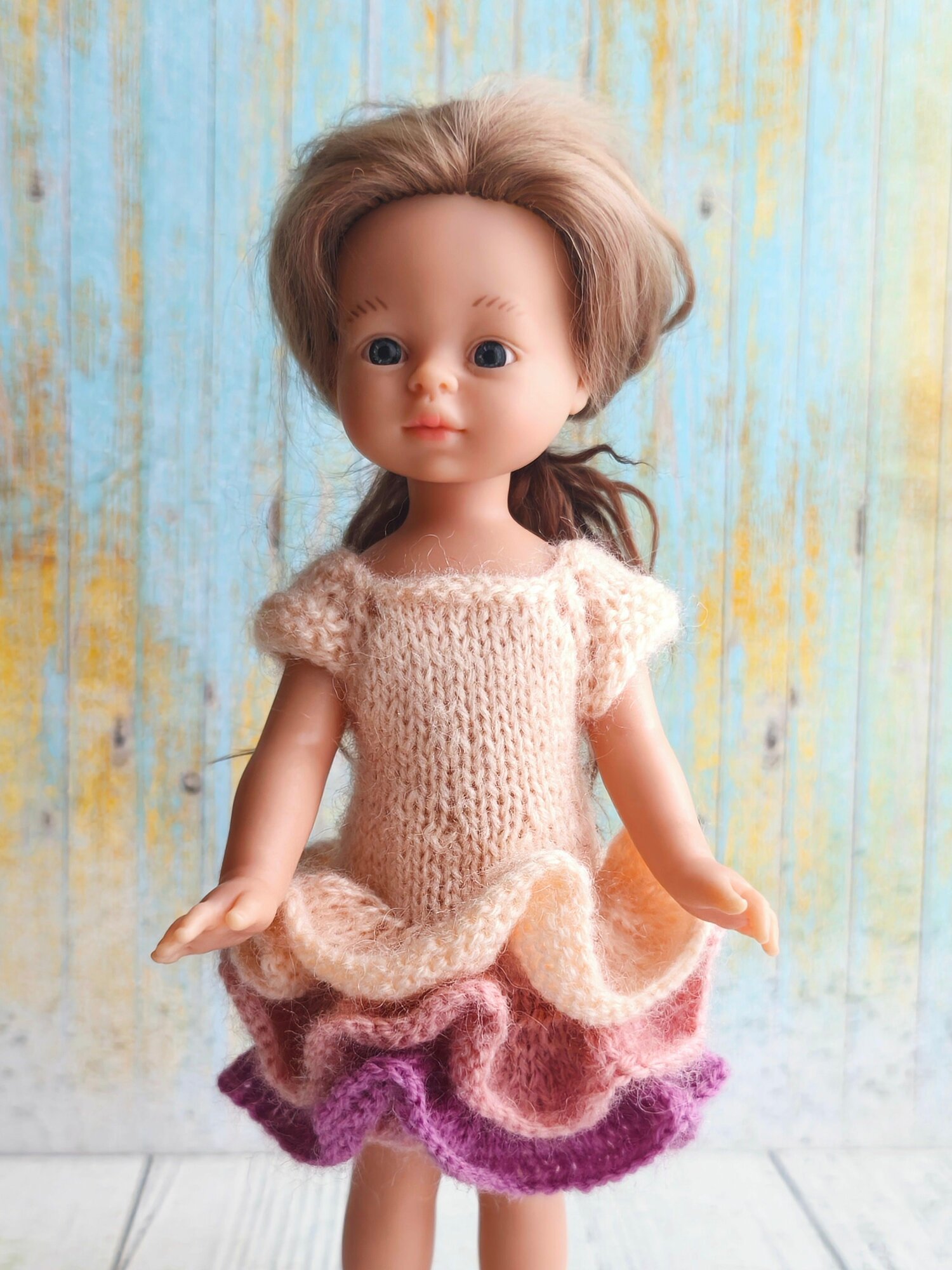Вязаное платье для куклы Monst Xiaomi, Paola Reina 21 см