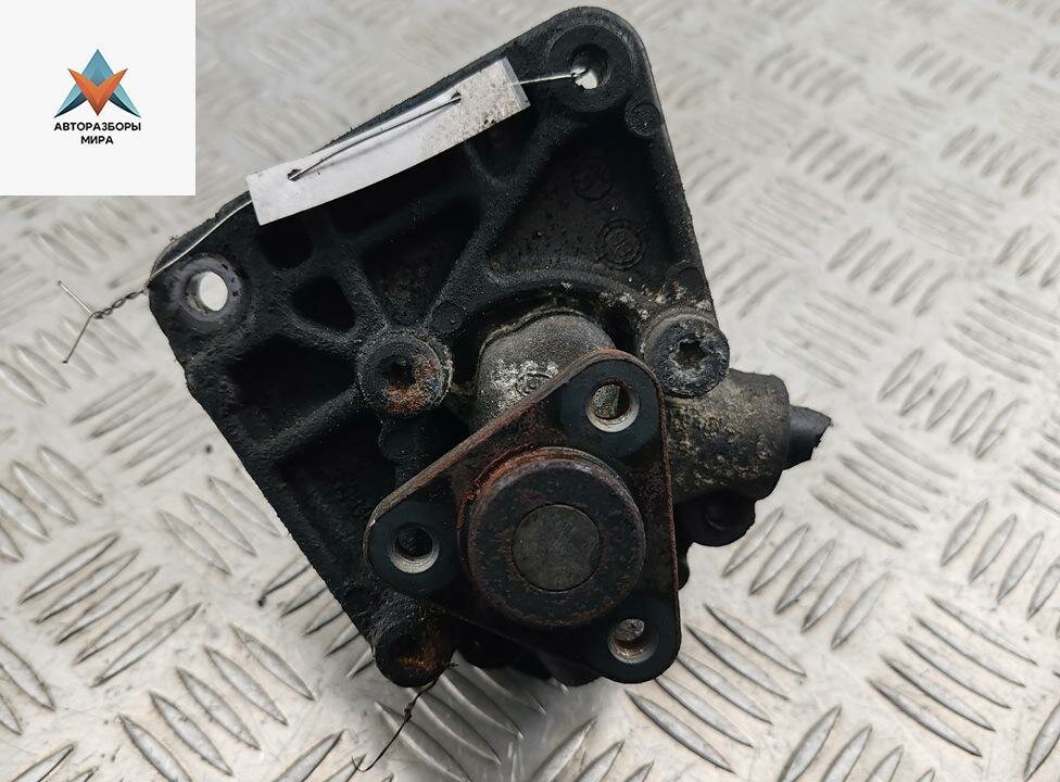 Насос гидроусилителя руля BMW 3 E46 рест. 2001 6750423