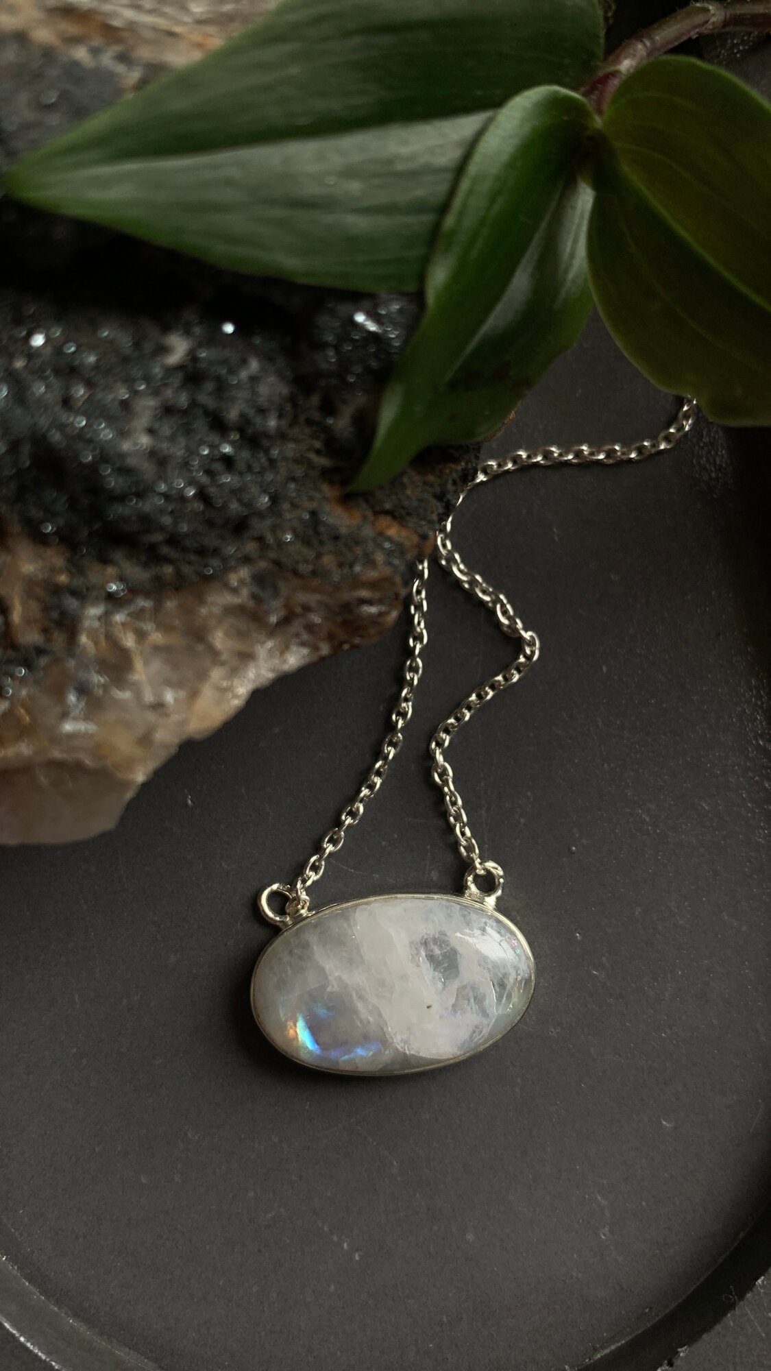 Подвеска, лунный камень