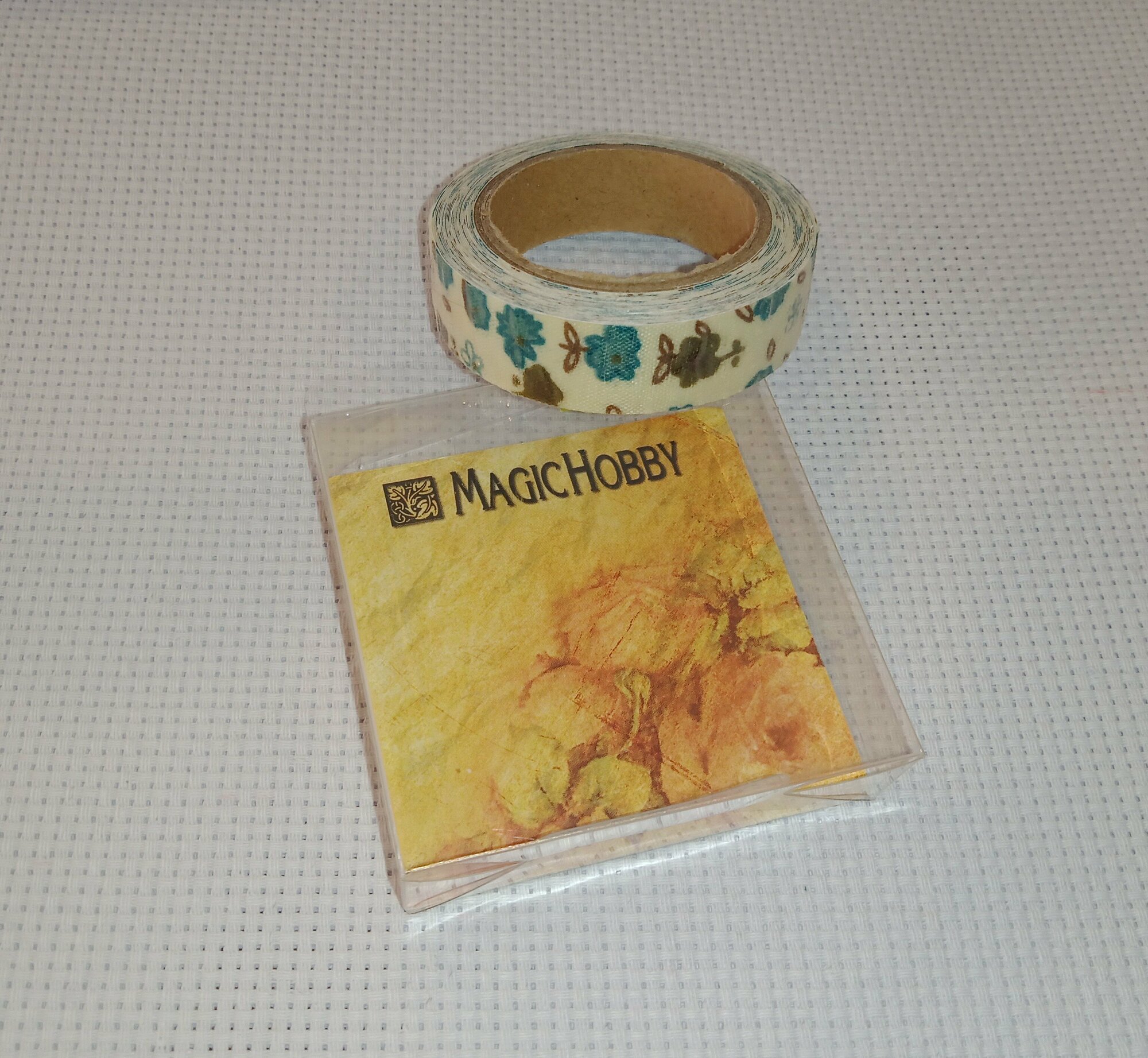 Ткань на клеевой основе (скотч) для творческих работ (1,5см)