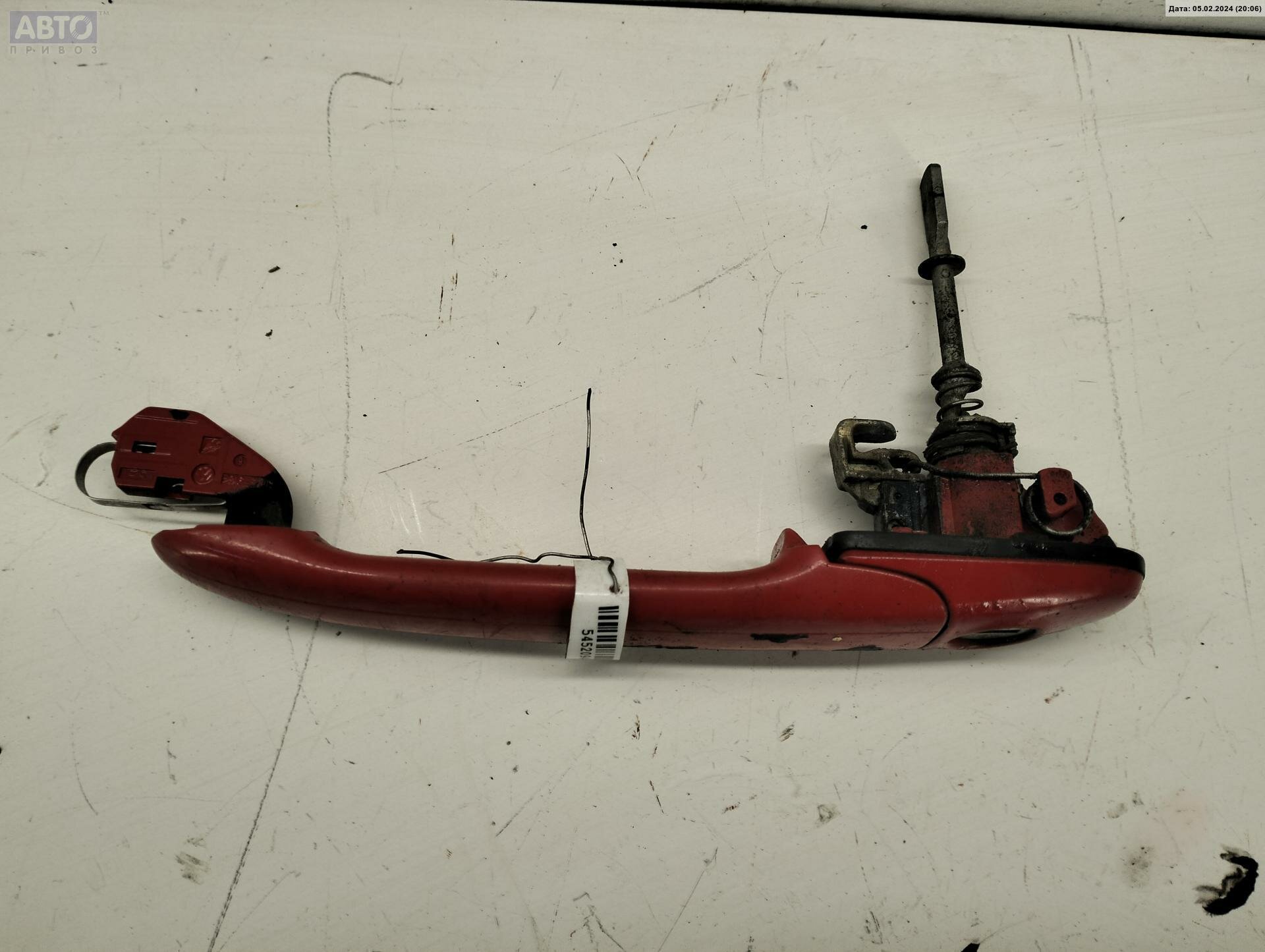 Ручка двери наружная передняя правая Volkswagen Polo (1994-1999)