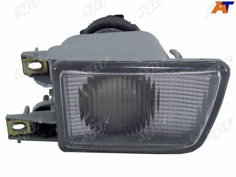 . SAT Фара противотуманная для VW GOLF III 91-97 , VW VENTO 92-98 левая