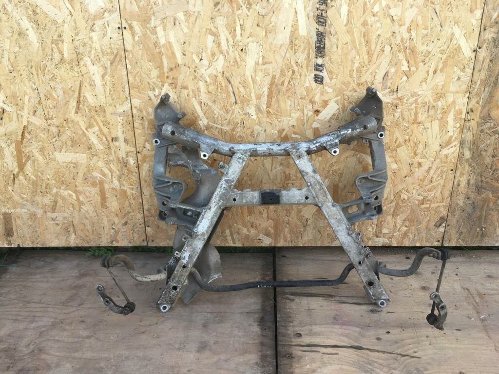 Балка подмоторная BMW 5-серия E39 1995-2003