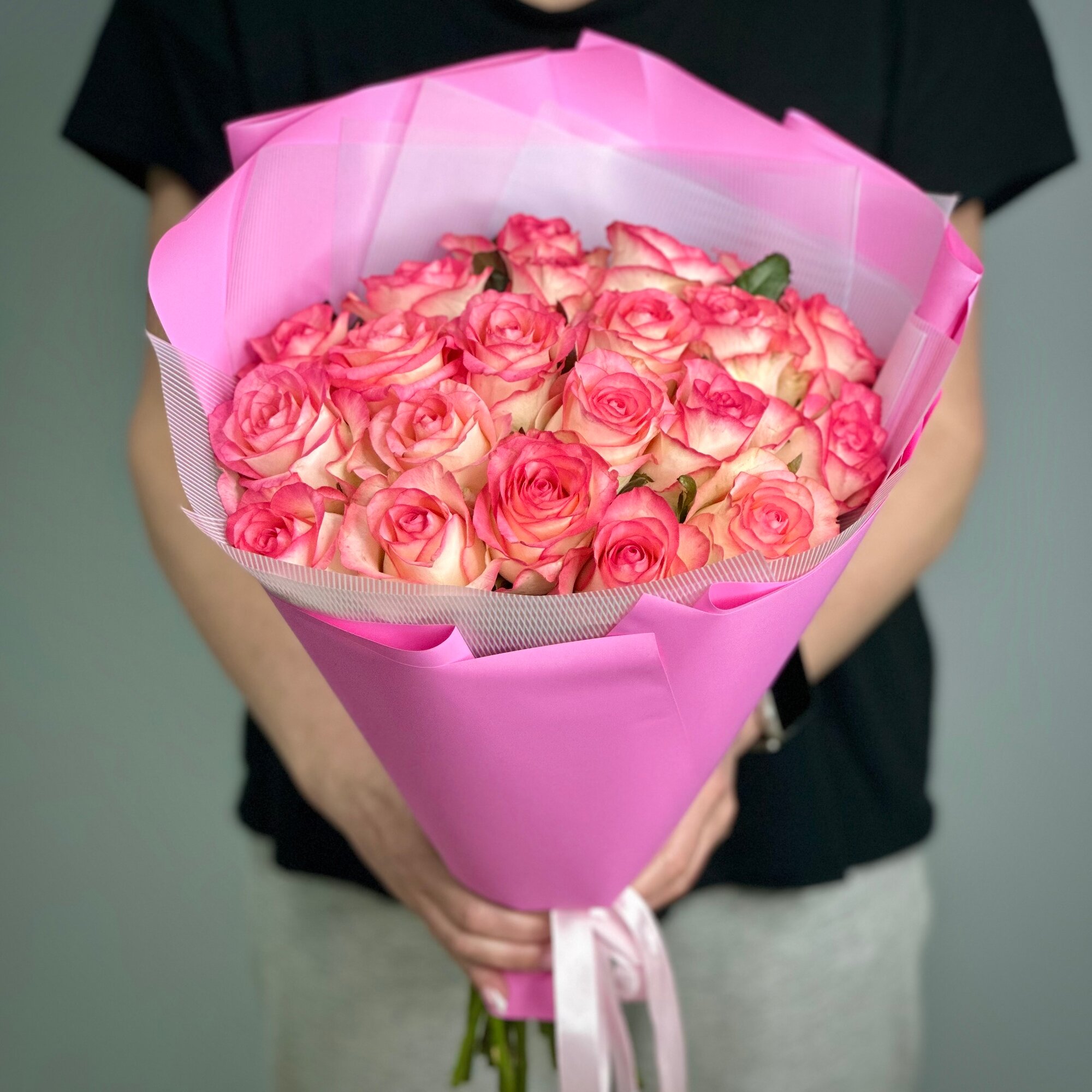 Букет Джумилия в стильной упаковке. «365 Поводов» - живые цветы с доставкой