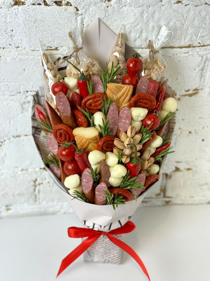 Мужской съедобный букет №13 / Букет из колбасы и сыра (BuketOnline)