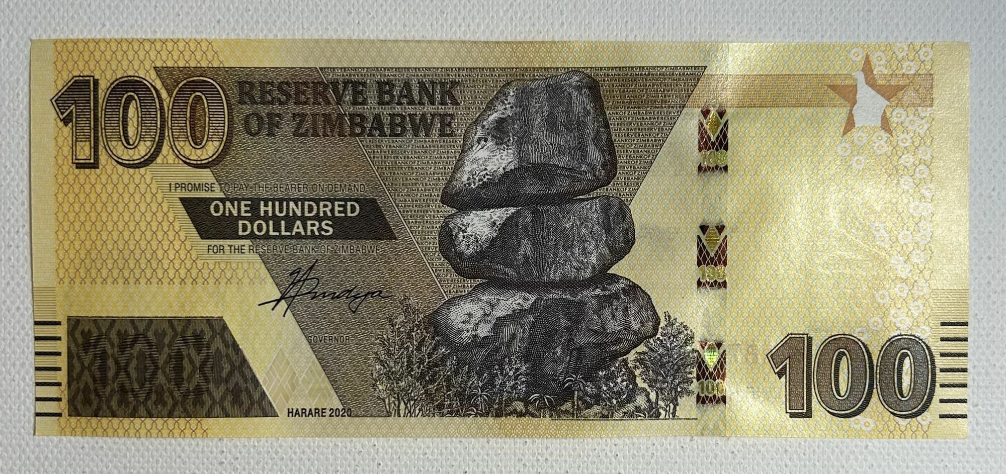 Зимбабве 100 долларов 2020 года UNС