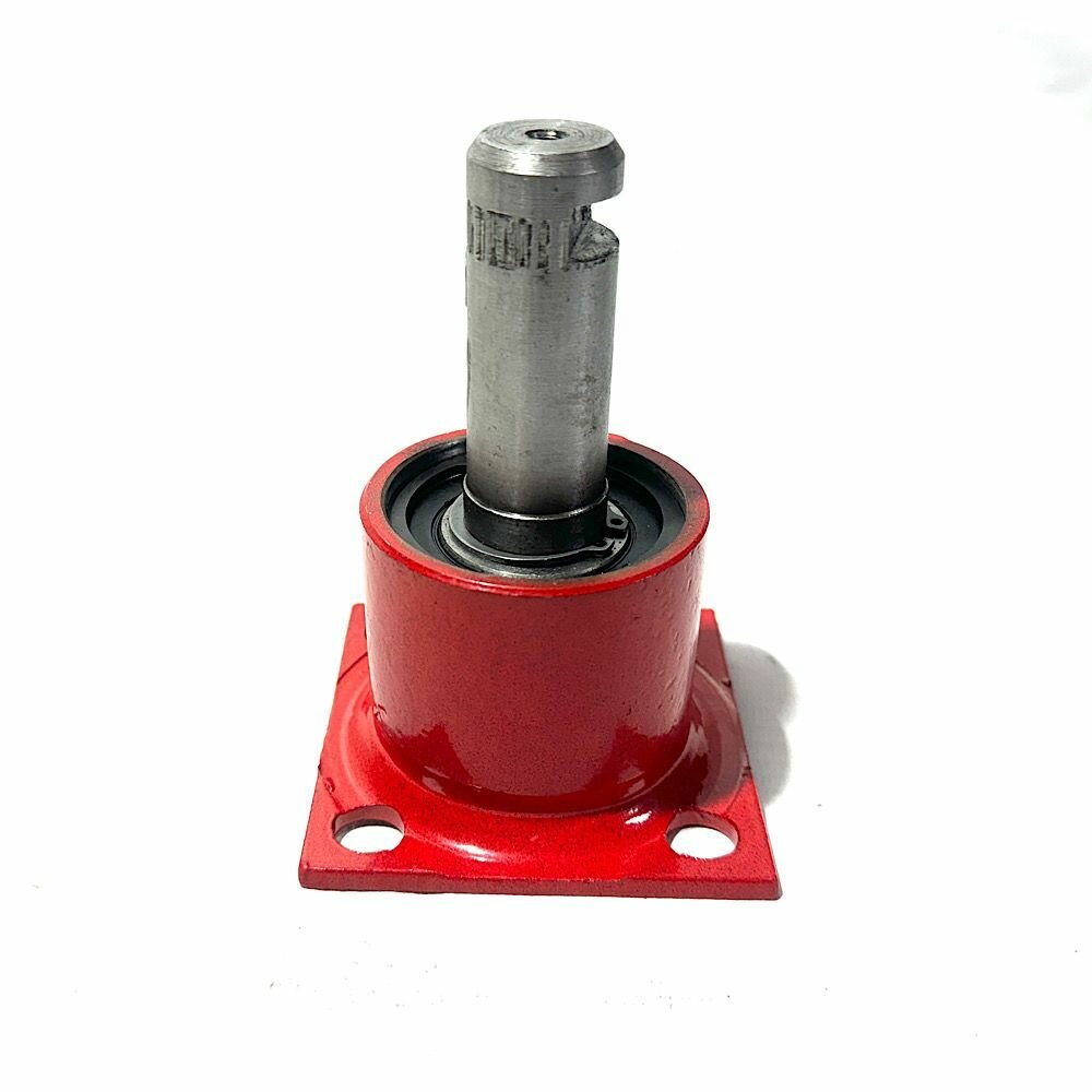 Кронштейн (стакан) насоса-дозатора МТЗ под шпонку (в сборе) 70-3400020-06