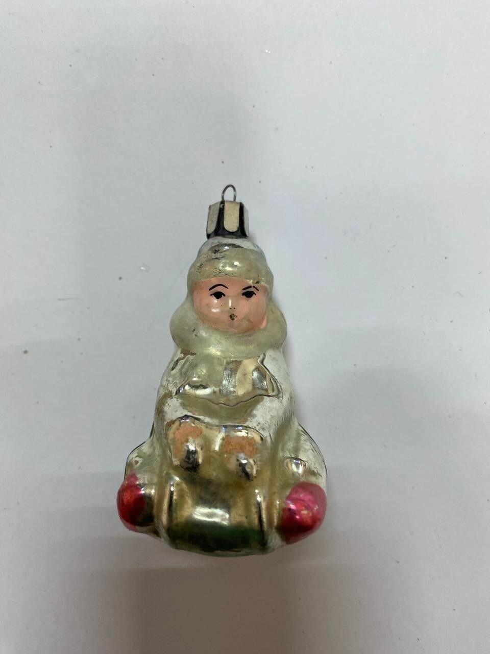 Игрушка на елку Мальчик на санках 7см Винтаж из СССР