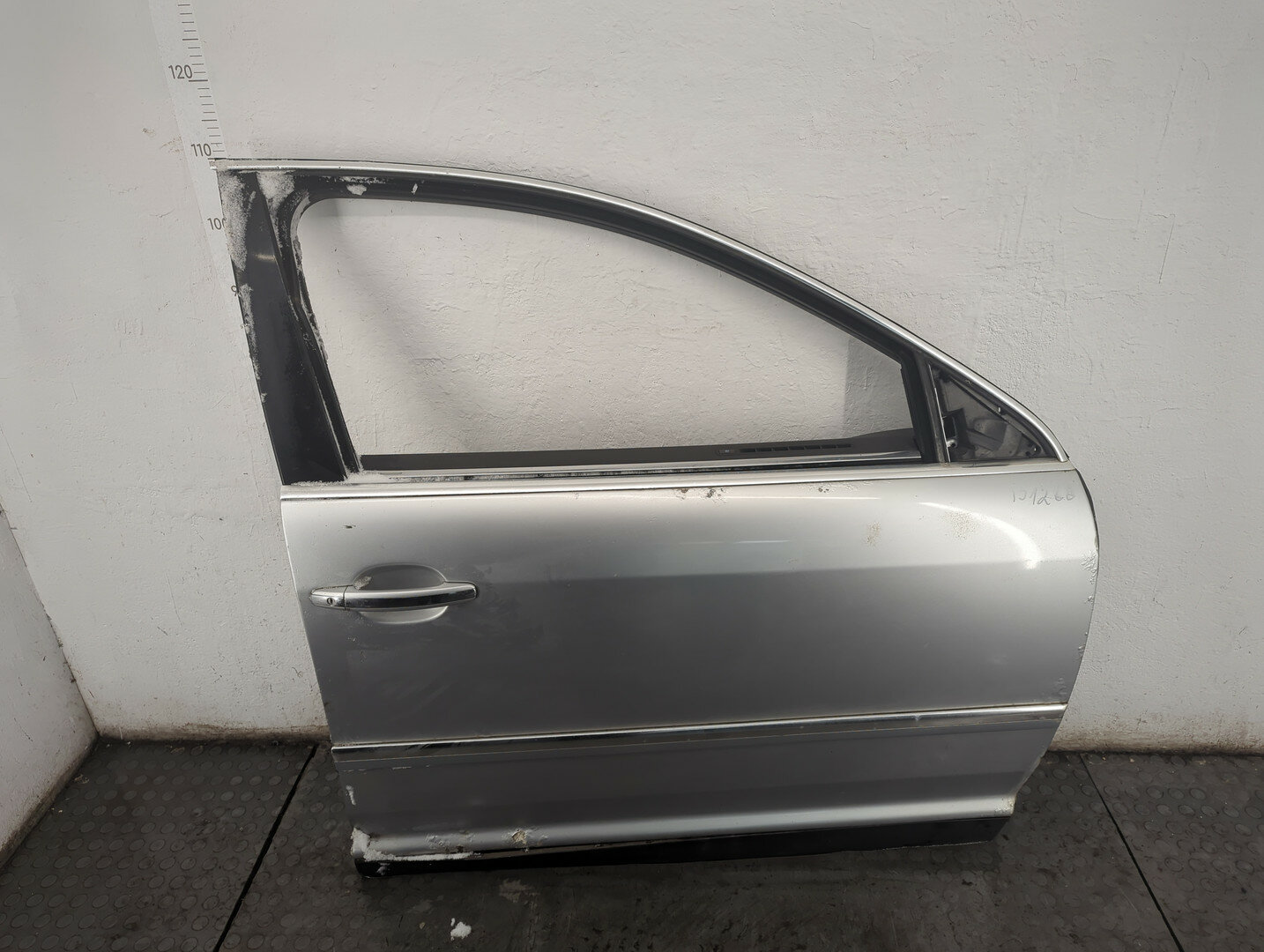 Дверь боковая (легковая) правая передняя Volkswagen Phaeton Б/У