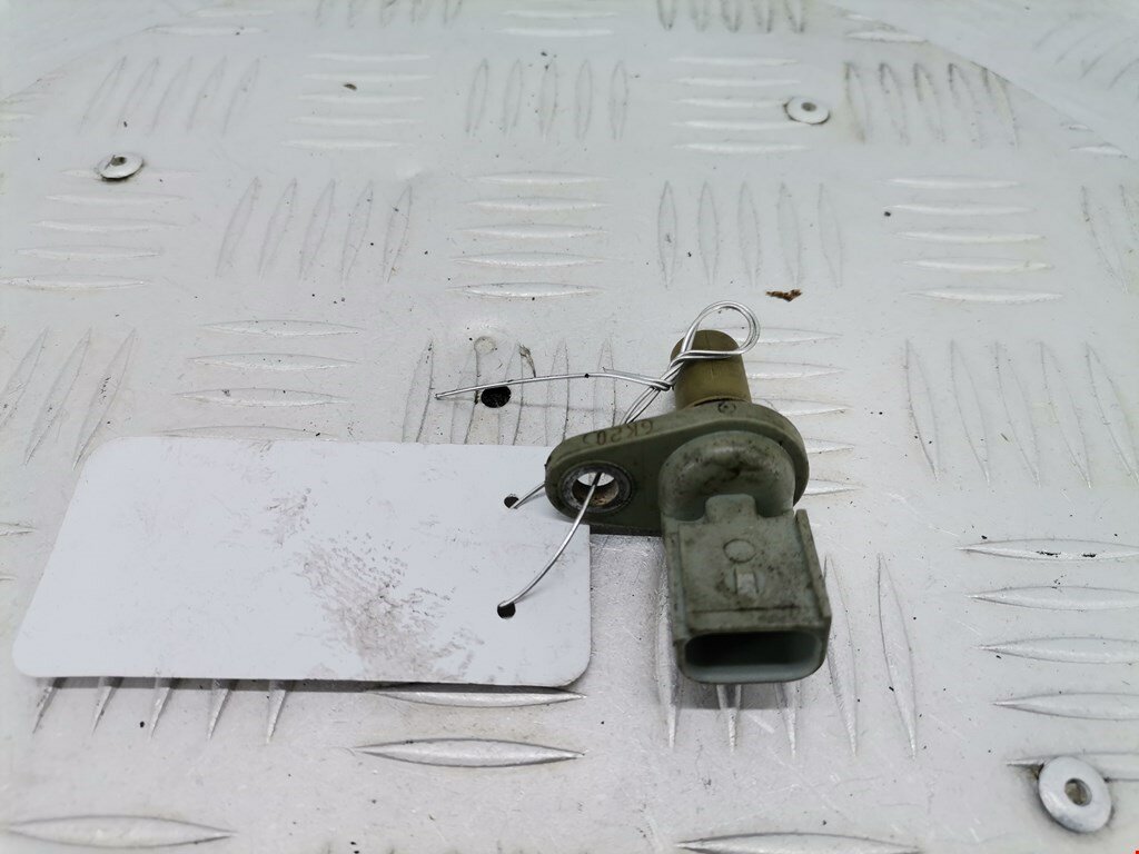 Датчик распредвала Ford Mondeo 3 1358343 арт. 1664090
