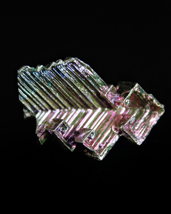 Висмут - 3-4 см, самородный минерал, 1 шт