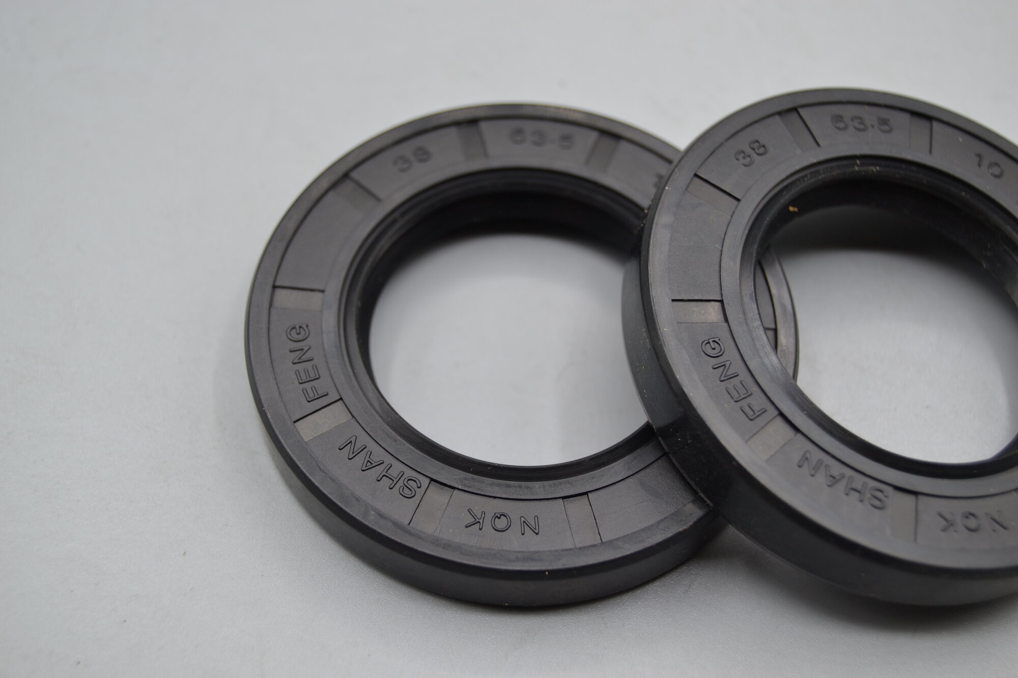 Манжеты сальники 38x63.5x10, (2шт)