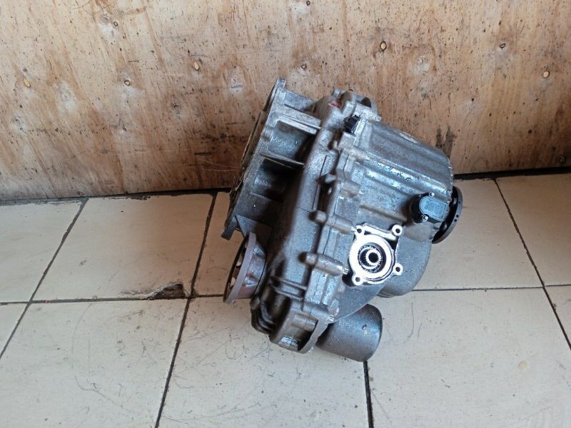 Б/У Ленд Ровер Рендж Ровер Спорт Коробка раздаточная Land Rover Range Rover Sport 2005-2012 233065 LAND ROVER арт. 8454228031