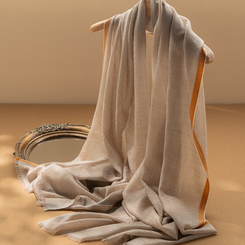 Комплект с шарфом для женщин