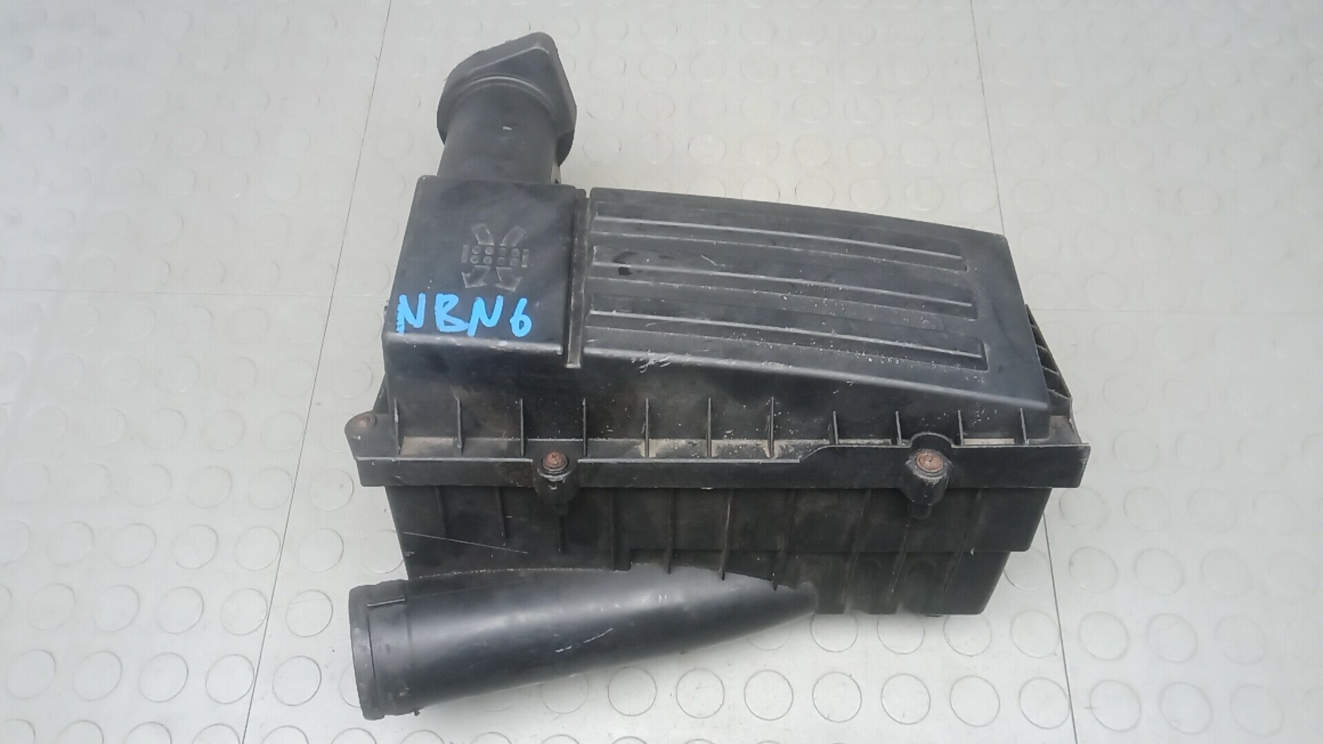 Корпус воздушного фильтра SKODA OCTAVIA A5