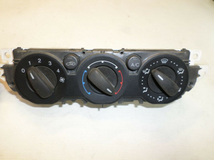 Блок управления печкой Форд Фокус 2 С-Макс 1374165 7M5T19980AA-J6 1301985 3M5T19980AD