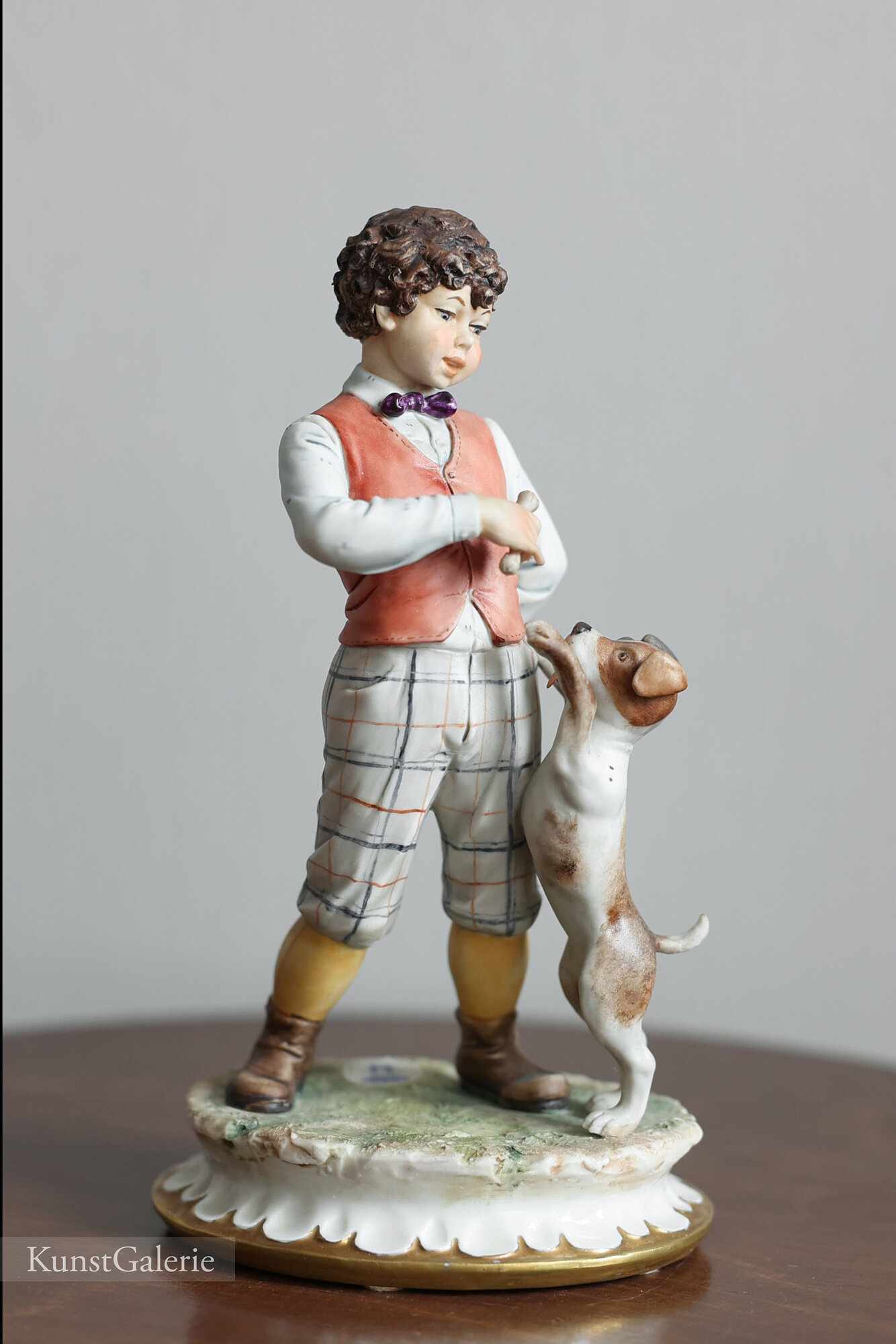 Фарфоровая статуэтка Каподимонте: "Юный дрессировщик", Porcellana Elite - Sandro Maggioni Capodimonte - Made in Italy