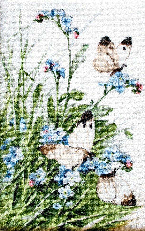 Набор для вышивания LetiStitch #939 Butterflies and bluebird flowers (Бабочки и синие цветы), Счетный крест, 17 x 27 см
