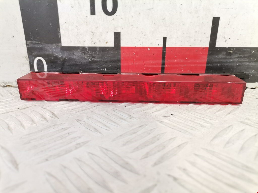 Фонарь дополнительный тормозной (стоп-сигнал) Ford Mondeo 3 1151768 арт. 1509812