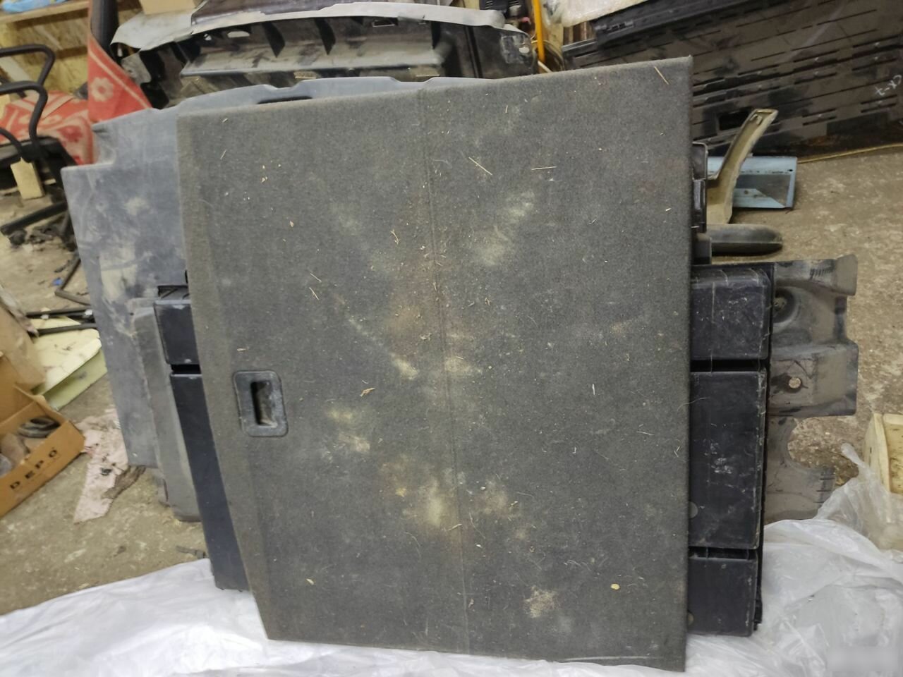 Пол багажника Mitsubishi Lancer IX wagon