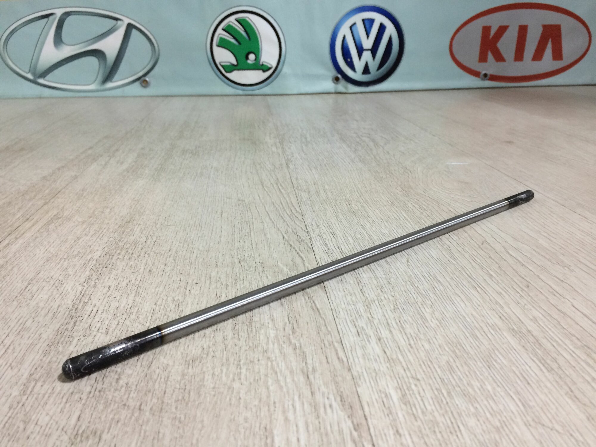 Шток обратного выжима сцепления 5ступ МКПП Шкода Гольф Сеат Skoda Seat Octavia Golf Caddy