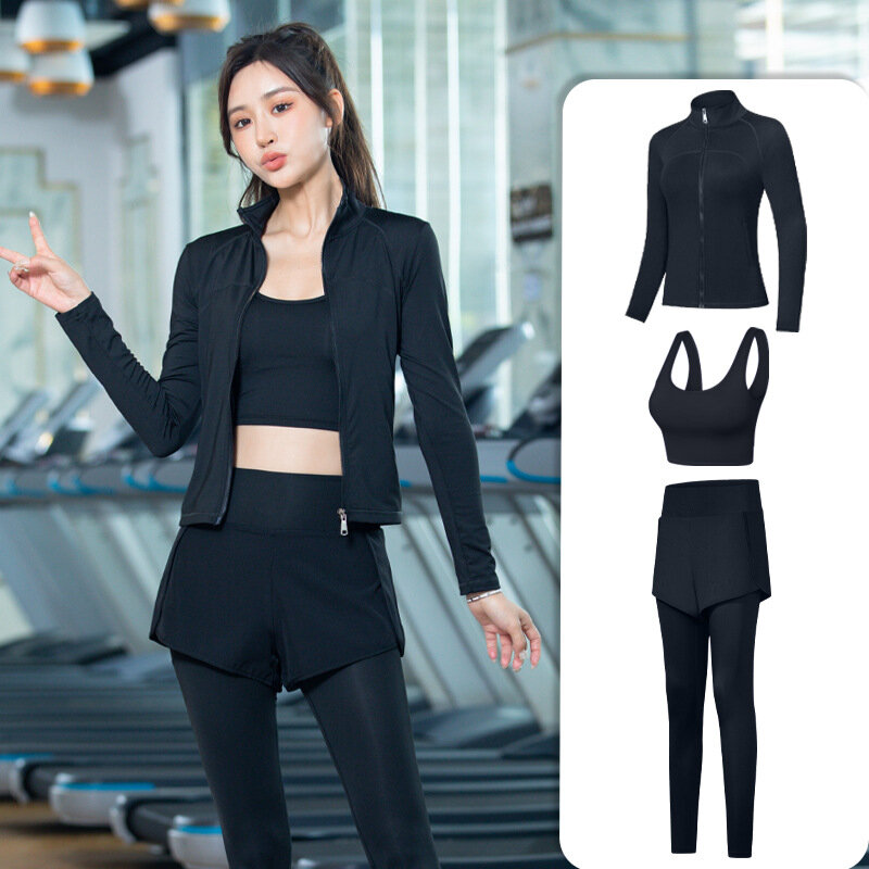 Комплект одежды