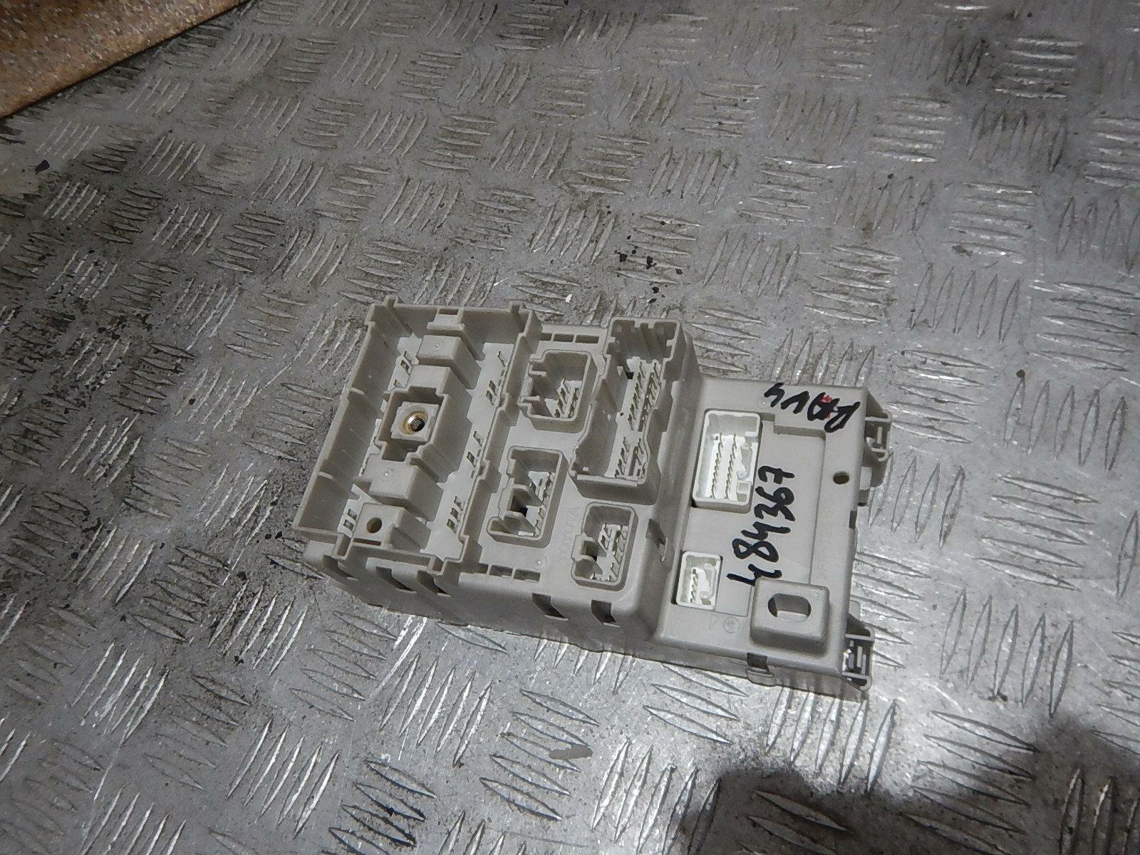 Б/У Блок предохранителей, Toyota (Тойота)-RAV4 (00-05) TOYOTA RAV4 (00-05) 1AZ салонный Без видимых повреждений. 484367 T...