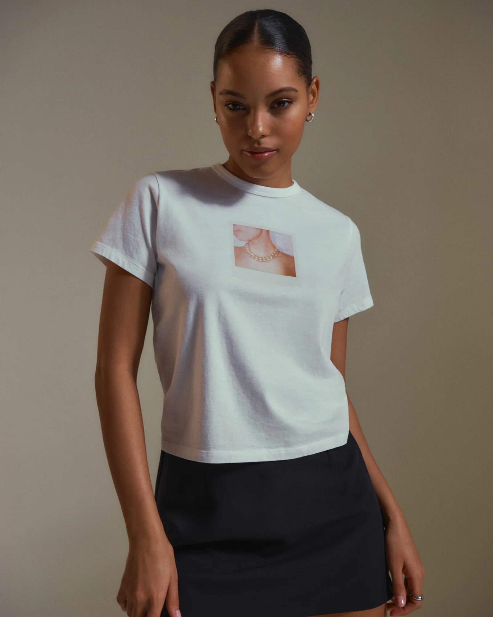 Футболка Abercrombie & Fitch с рисунком Maripol — фото 1