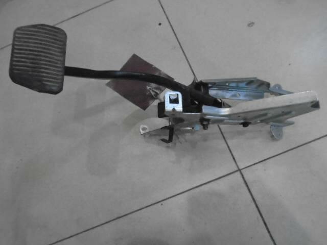 Педаль тормоза от Volvo XC90 2002-2014