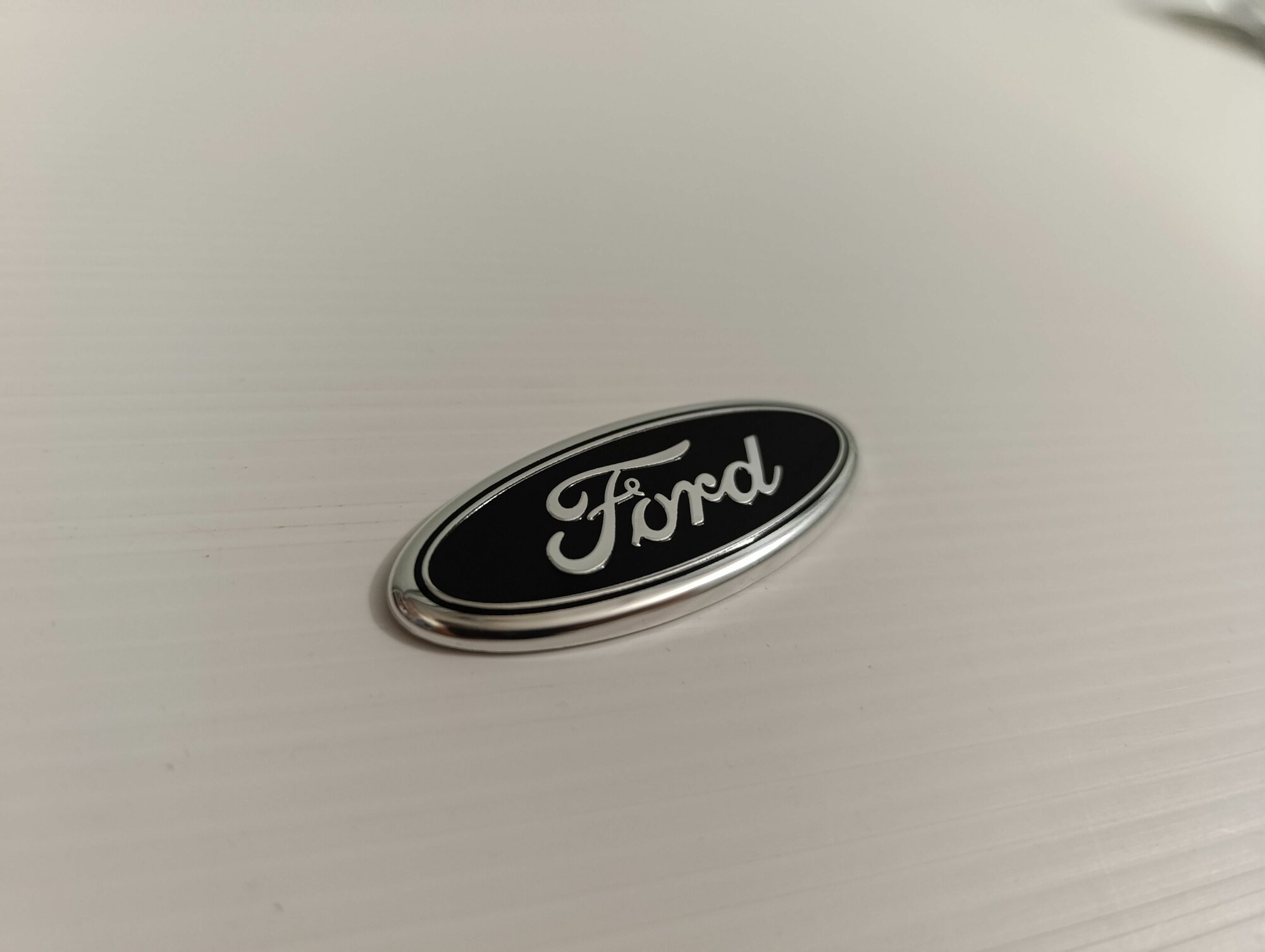 Эмблема на руль Ford черная-классическая — фото 1