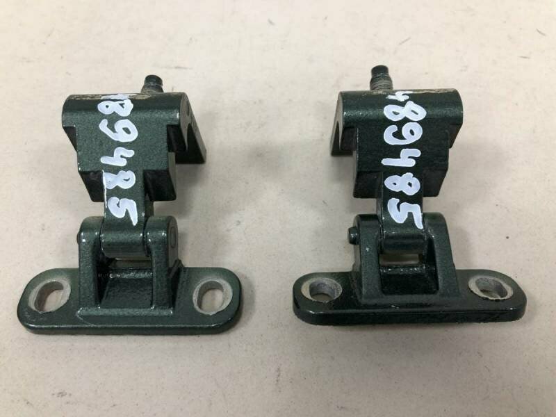 Петля двери багажника Skoda Kodiaq 2016 кат.номер: 5G6827301A