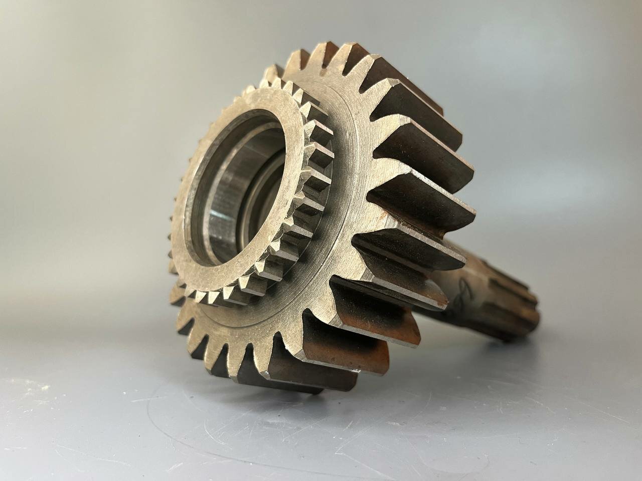 Вал вторичный раздаточной коробки ГАЗ-66, 3308, 664-1802056 ГАЗ