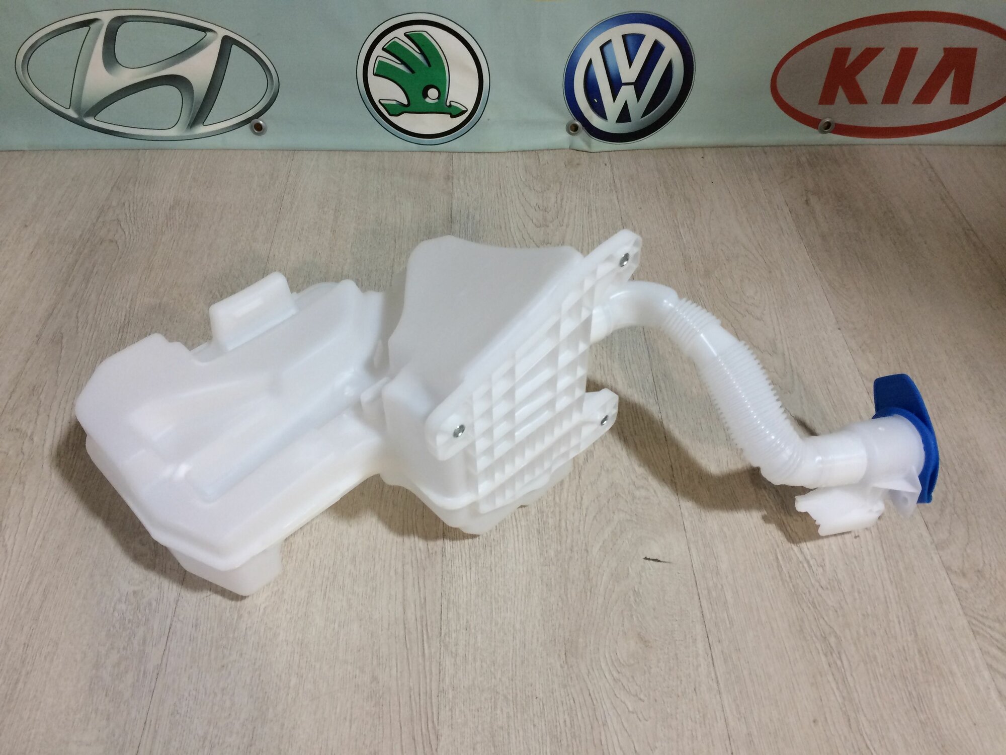 Бачок омывателя Шкода Октавия А7 Skoda A7 13-20гг Суперб Superb 2015