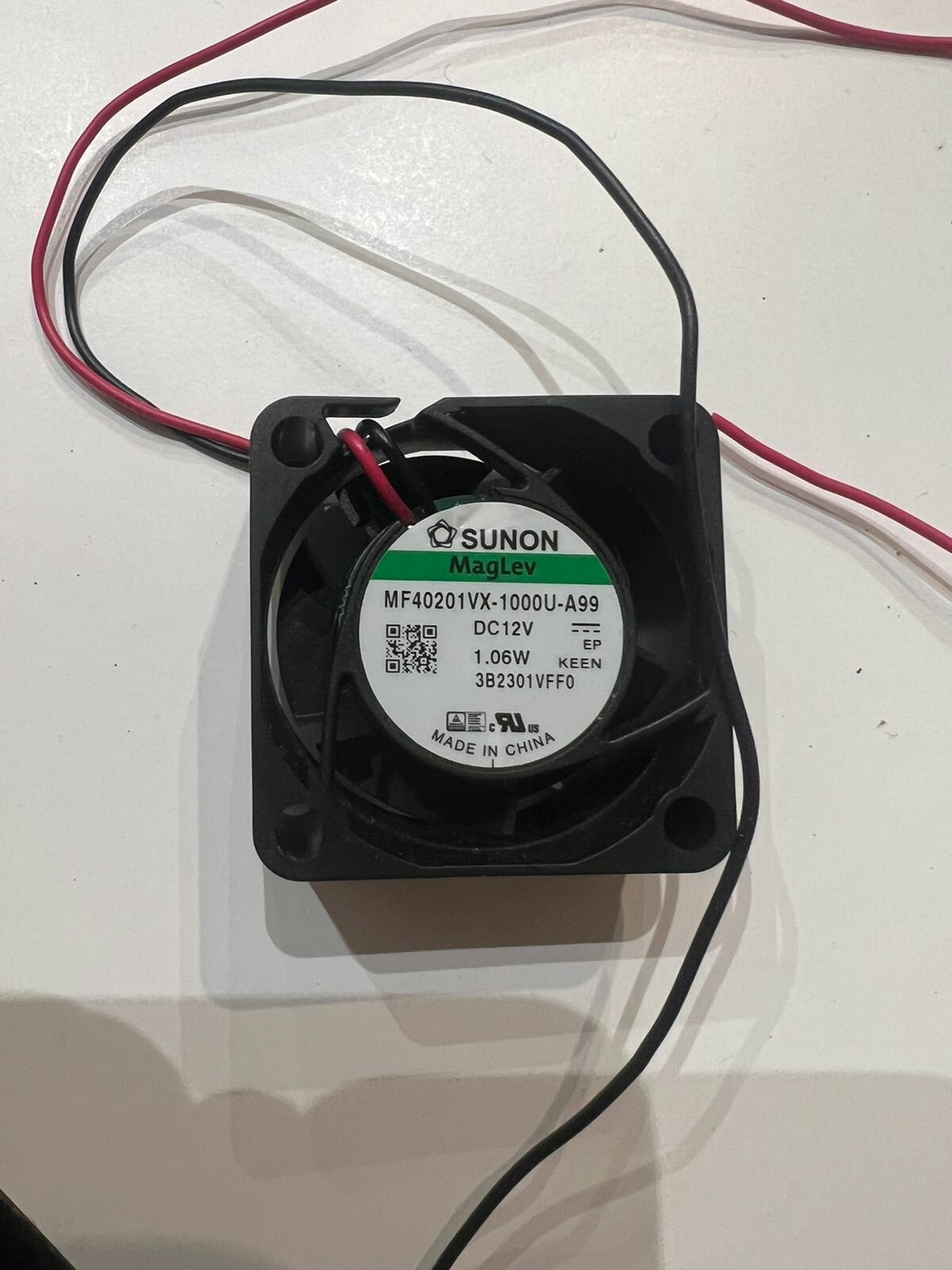 Вентилятор Sunon MF40201VX-1000U-A99, 40x40x20mm, 12V, 1.06W/0.088A