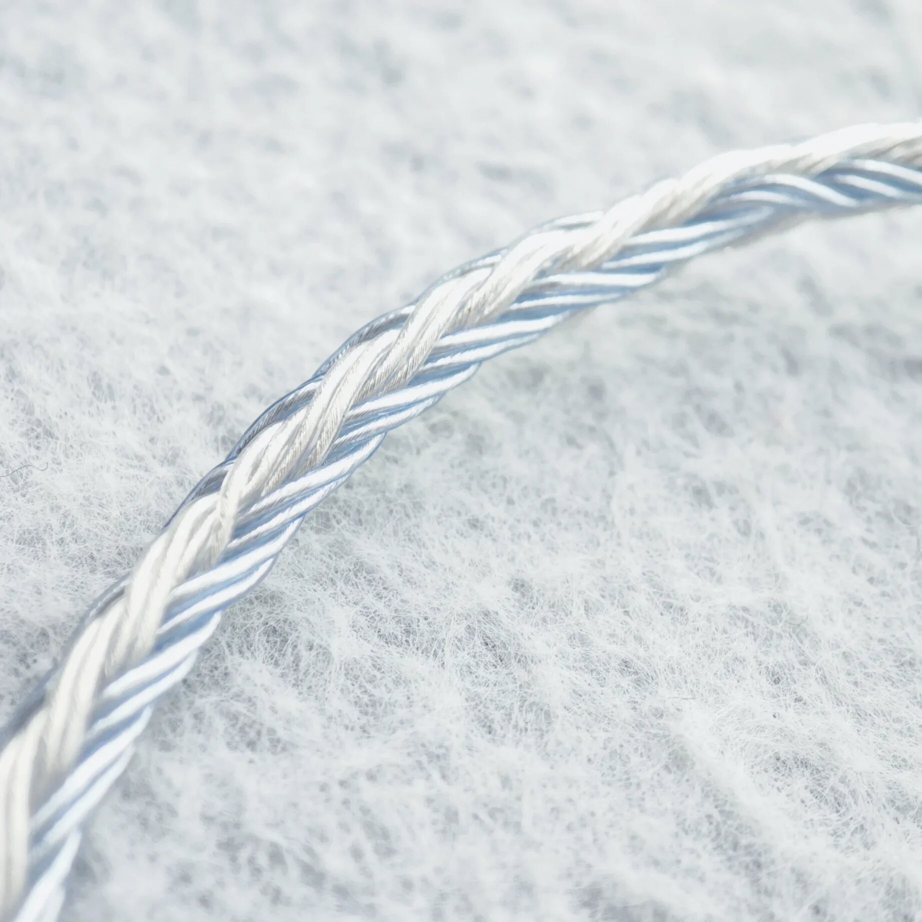 Кабель для наушников Moondrop Type-C 16-ядерный серебряный TYPE C with mic, blue-white