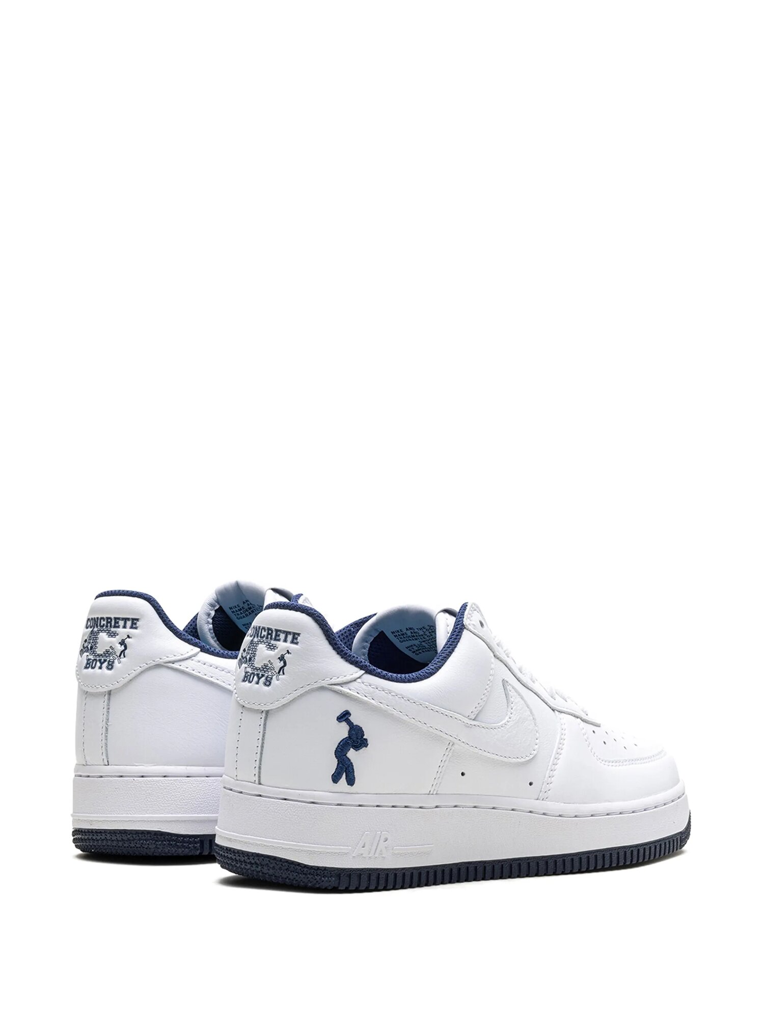 Кроссовки NIKE Air Force 1 Low, размер 7 US, бежевый/белый — фото 1